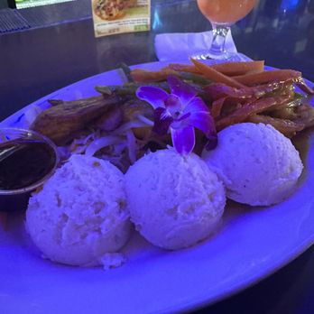 FOOTPRINTS CAFE - Updated December 2025 - 921 Photos & 1090 Reviews ...