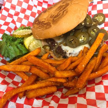 Bigz Burger Joint - Takeout & Delivery - 149 Photos & 192 Reviews ...