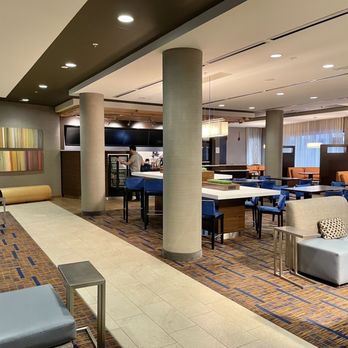 COURTYARD RENO DOWNTOWN/RIVERFRONT - Updated December 2024 - 137 Photos ...