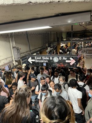 THE L TRAIN - Updated December 2025 - 54 Photos & 202 Reviews - To ...