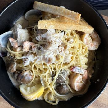 TIDAL RAVES SEAFOOD GRILL - Updated August 2024 - 1102 Photos & 1281 ...