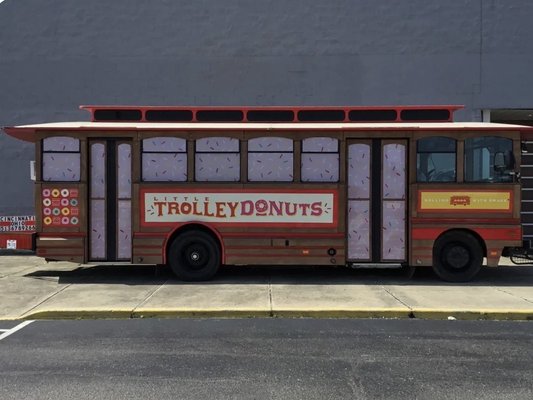 LITTLE TROLLEY DONUTS - Updated September 2025 - Sharonville, Ohio ...