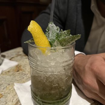 ROUND ROBIN BAR - 179 Photos & 190 Reviews - 1401 Pennsylvania Ave NW ...