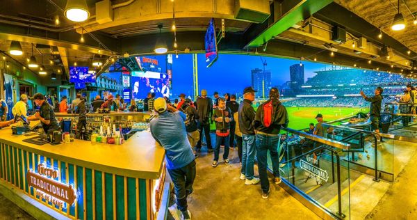 Reviews of CLUB LEVEL AT ORACLE PARK - Updated September 2024 - 787 ...