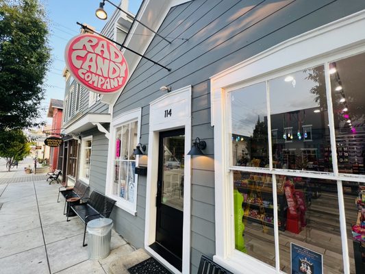 RAD CANDY COMPANY - Updated December 2025 - 114 E Main St, Tipp City, Ohio - Ice Cream & Frozen ...