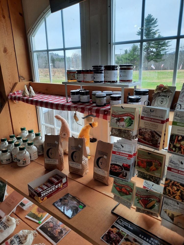 HUNT’S HONEY FIELDS FARM STAND - Updated November 2024 - 1347 2nd New ...