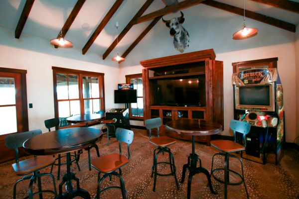 IRON GAME RANCH - Updated August 2025 - 13 Photos - 1658 Miracle Mile ...