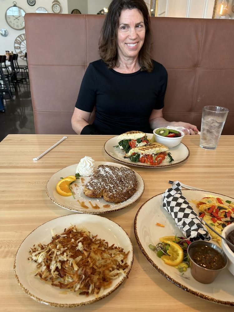 BRUNCH TIME - Updated February 2025 - 111 Photos & 58 Reviews - 565 ...