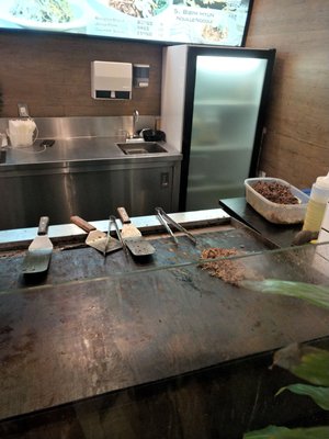 ATTI EXPRESS - Updated December 2025 - 1455 Rue Peel, Montréal, Quebec ...