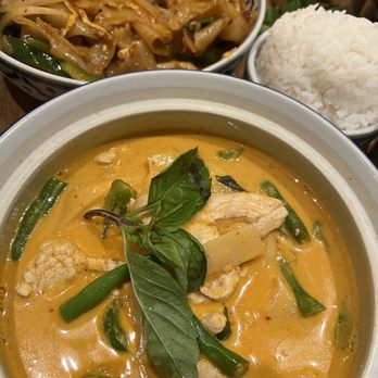 GLUR THAI - Updated May 2025 - 673 Photos & 346 Reviews - 144 W 19th St ...