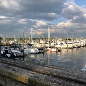 OUTRIGGERS RESTAURANT - 81 Photos & 185 Reviews - Seafood - 555 Broad ...