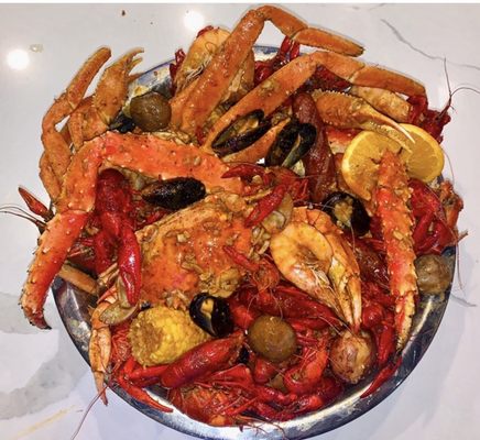 YUMMY SEAFOOD & OYSTER BAR - Updated May 2025 - 169 Photos & 63 Reviews ...