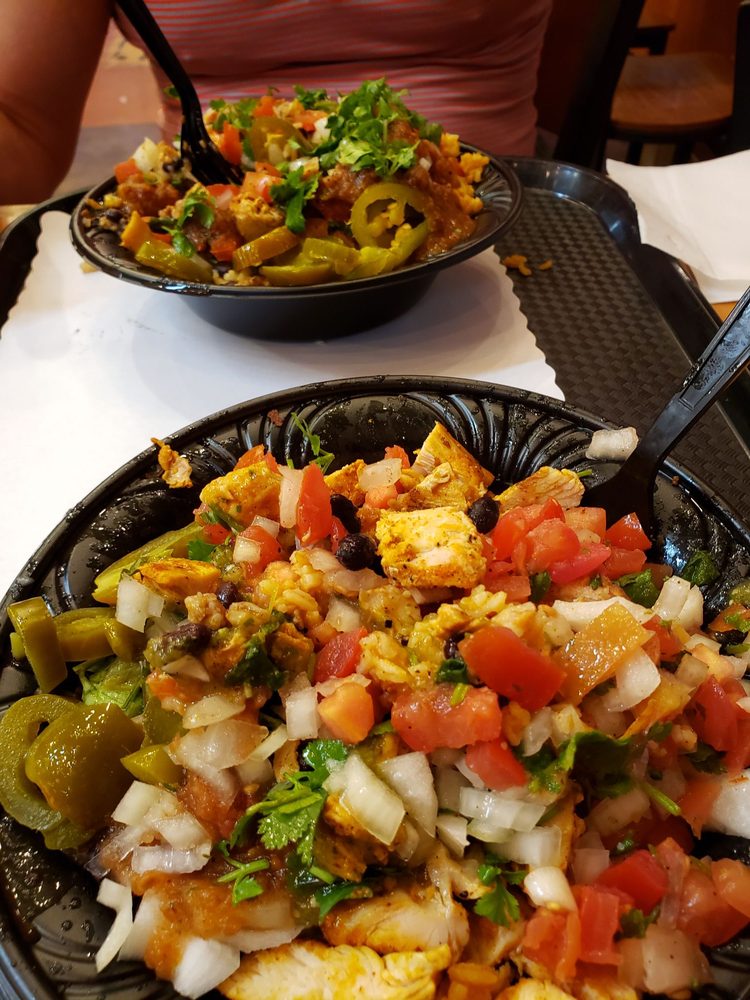 CHARO CHICKEN - 145 Photos & 284 Reviews - 4846 Paramount Blvd ...