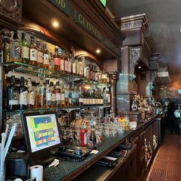 TWO FOOLS TAVERN - Updated October 2024 - 706 Photos & 746 Reviews ...