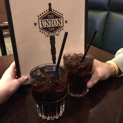 THE UNION TAP - Updated December 2025 - 69 Photos & 67 Reviews - 2711 ...
