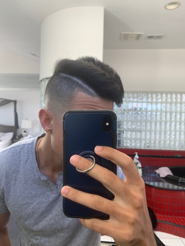 NAVARRE BEACH BARBER SHOP - 26 Photos & 21 Reviews - 8255 Navarre Pkwy ...