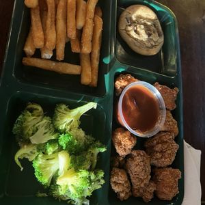 POG MAHONE’S PUB & GRILL - Updated December 2024 - 55 Photos & 79 ...