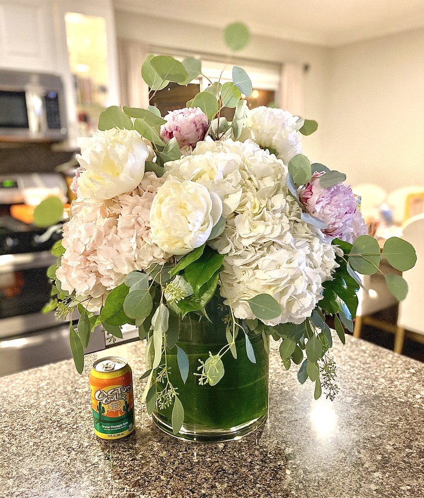 VALLEY FLORIST - Updated August 2024 - 63 Photos & 55 Reviews - 14515 ...