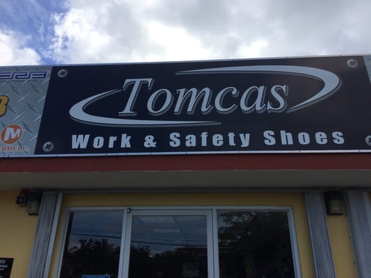 TOMCAS WORK & SAFETY SHOES - Updated December 2025 - Ave Iturregui S/N ...