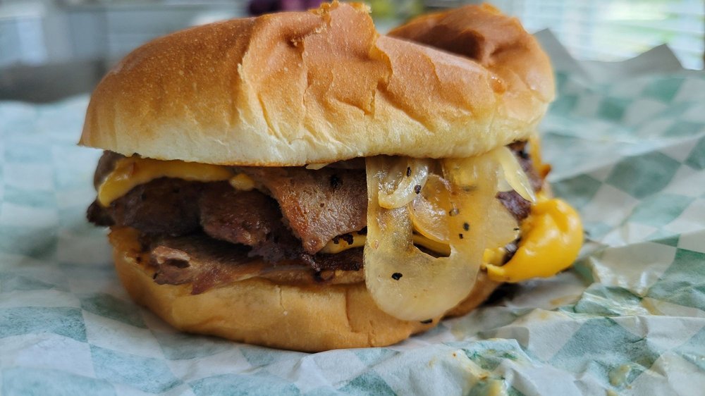 WEEK-END BURGERS - Updated March 2025 - 182 Photos & 63 Reviews - 5600 ...