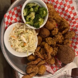 THE SHRIMP FACTORY - Updated July 2025 - 763 Photos & 1053 Reviews ...