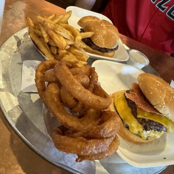 ORIGINAL HAMBURGER WORKS - Updated September 2024 - 332 Photos & 442 ...