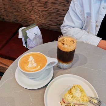 SOLOWAY COFFEE - Updated August 2024 - 107 Photos & 46 Reviews - 2275 North Lincoln Ave, Chicago ...