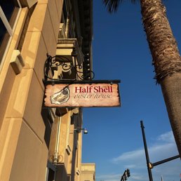 HALF SHELL OYSTER HOUSE - Updated March 2025 - 907 Photos & 983 Reviews ...