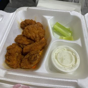 CHEX GRILL & WINGS - Updated April 2025 - 22 Photos & 36 Reviews - 3320 ...