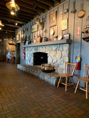 CRACKER BARREL OLD COUNTRY STORE - Updated April 2025 - 145 Photos ...