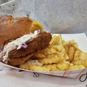 LUCKY LOUIE FISH SHACK - Updated January 2025 - 367 Photos & 288 ...