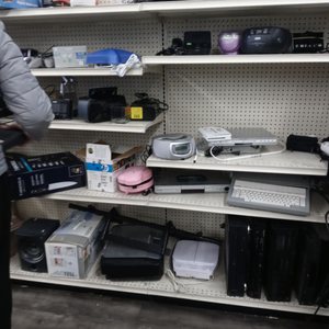 GOODWILL OUTLET - Updated September 2025 - 25 Photos & 20 Reviews ...