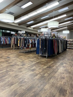 GOODWILL OUTLET - 15 Photos & 17 Reviews - 2675 Brice Rd, Columbus ...