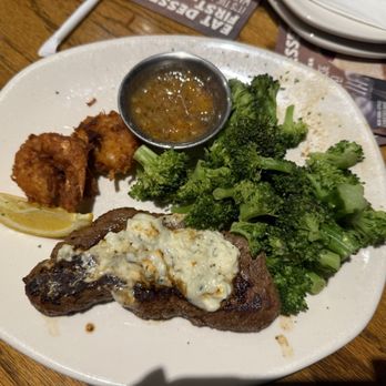 OUTBACK STEAKHOUSE - Updated December 2025 - 159 Photos & 199 Reviews ...
