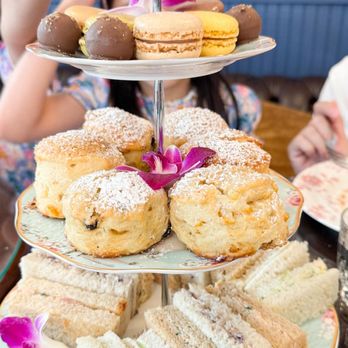 LITTLE HEN - HOUSTON - Updated August 2024 - 1071 Photos & 374 Reviews ...