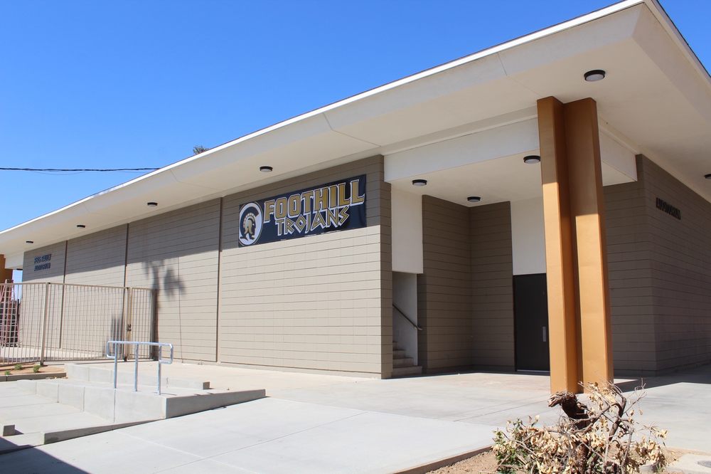 FOOTHILL HIGH SCHOOL - 10 Photos - 501 Park Dr, Bakersfield, California - Middle Schools & High ...