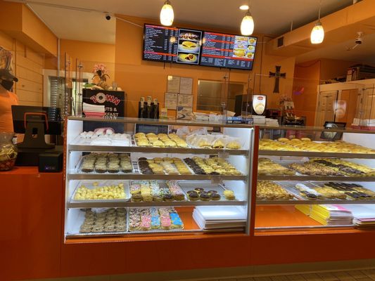 TOWN DONUTS & BREAKFAST COVINGTON - Updated November 2024 - 13 Photos ...