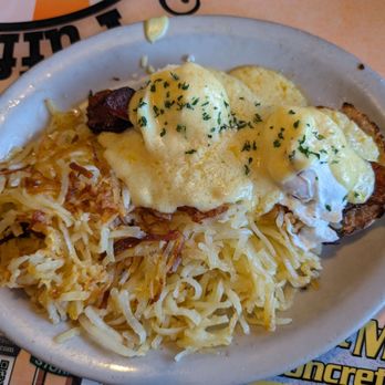 PUFFERBELLY RESTAURANT - Updated August 2025 - 138 Photos & 215 Reviews ...