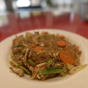 KIN D THAI KITCHEN - Updated December 2025 - 40 Photos - 1218 E Cary St ...