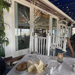 COOPERAGE INN - Updated March 2025 - 393 Photos & 393 Reviews - 2218 ...