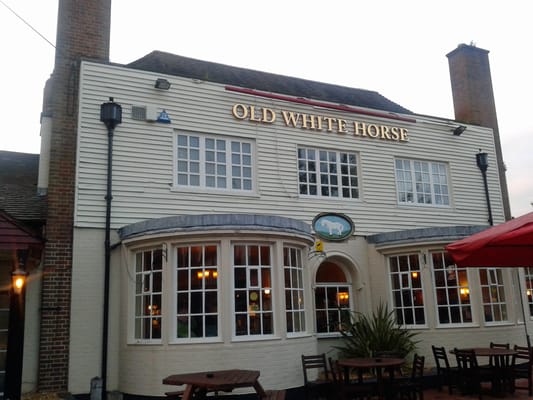 THE OLD WHITE HORSE - Updated February 2025 - South Road, Stourbridge ...