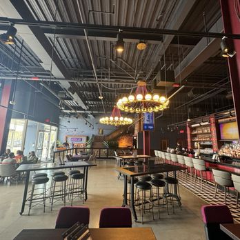 PUTTSHACK - NATICK - Updated April 2025 - 108 Photos & 32 Reviews ...