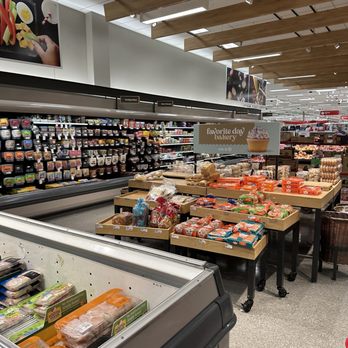 TARGET - Updated August 2025 - 440 Photos & 409 Reviews - 10820 ...