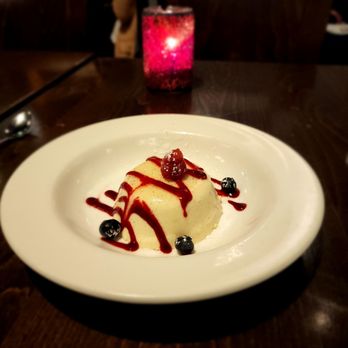 AMARO BISTRO - Updated August 2024 - 677 Photos & 517 Reviews - 18333 ...