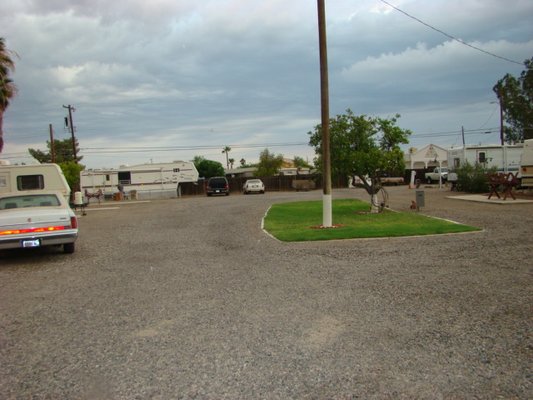 DESERTAIRE RV PARK - Updated March 2025 - 10 Photos - 12959 W Grand Ave ...