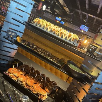 PUTTSHACK - EDINA - Updated June 2025 - 212 Photos & 58 Reviews - 330 ...