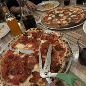 VIA TEVERE PIZZERIA - Updated December 2025 - 438 Photos & 366 Reviews ...