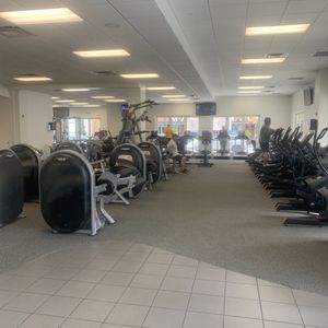CRUNCH FITNESS - ORLANDO PARK - Updated May 2025 - 15 Photos - 12187 E ...
