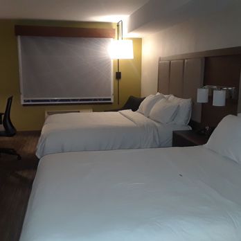 HOLIDAY INN EXPRESS & SUITES SEATTLE NORTH - LYNNWOOD - Updated ...