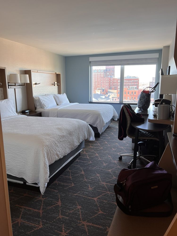 HOLIDAY INN PORTLAND-BY THE BAY - Updated February 2025 - 134 Photos ...